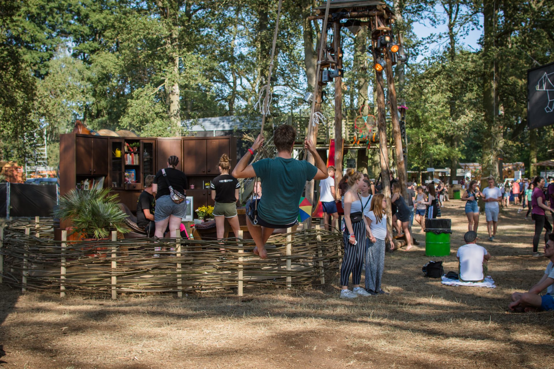 Forest Jump Festival: Es muss knistern im Kopf - In the middle of Nüscht
